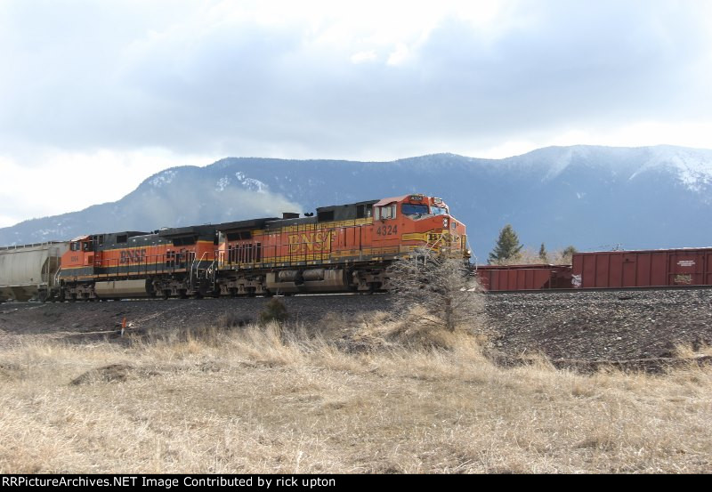 BNSF 4324